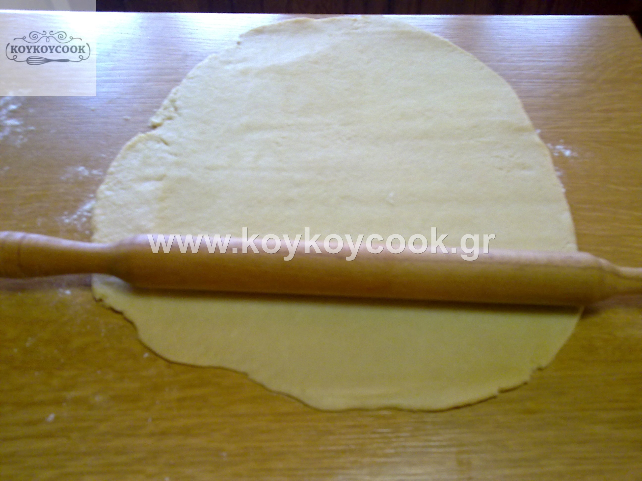 ΚΙΣ ΛΟΡΕΝ ΑΛΑ ΓΚΡΕΚ ΜΕ ΦΕΤΑ ΚΑΙ ΝΤΟΜΑΤΑ – Koykoycook