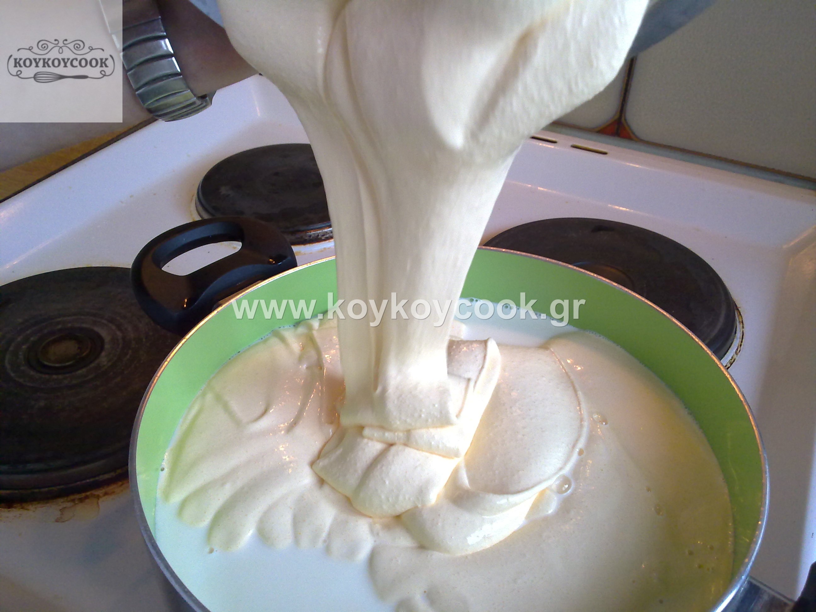 ΕΚΜΕΚ ΚΑΤΑΙΦΙ ΜΕ ΚΡΕΜ ΠΑΤΙΣΕΡΙ – Koykoycook