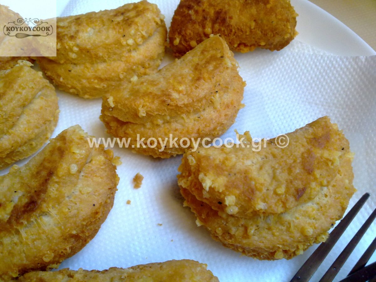 ΤΥΡΟΠΙΤΑΚΙΑ ΜΠΟΥΚΙΤΣΕΣ ΜΕ ΓΡΑΒΙΕΡΑ – Koykoycook