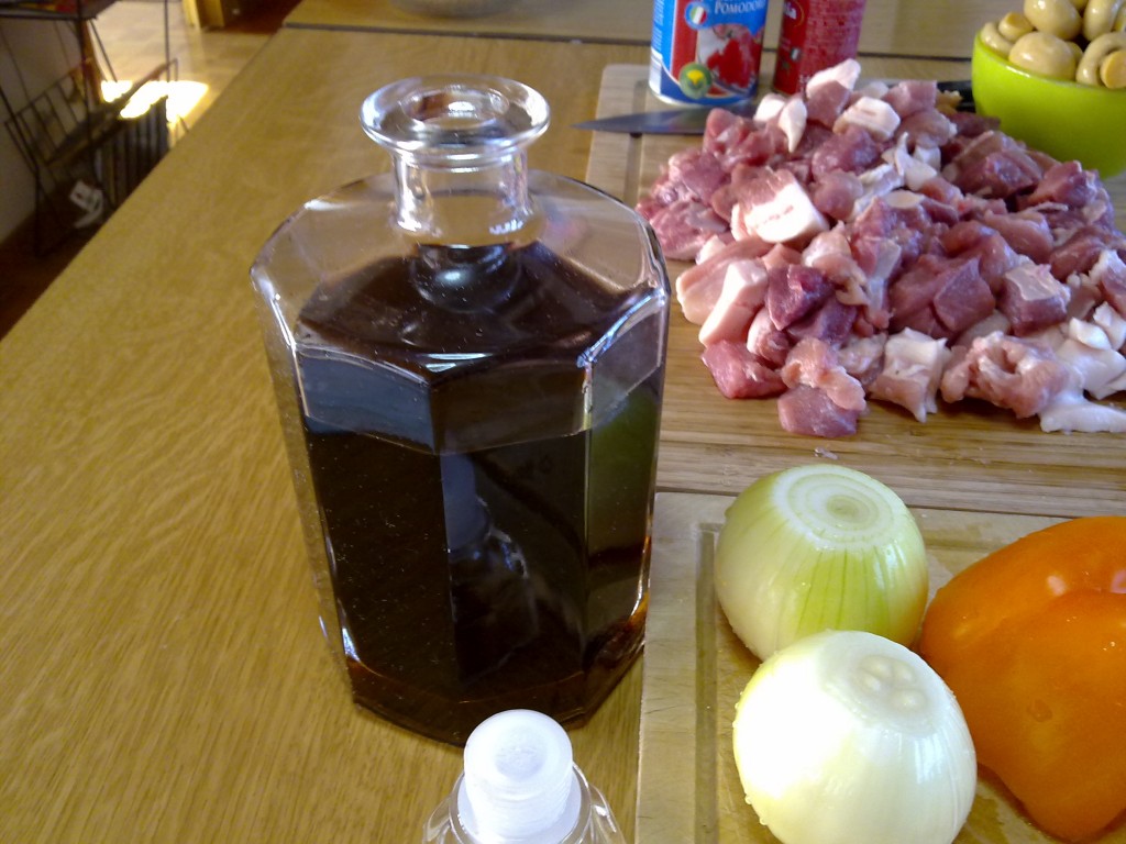 ΜΠΕΚΡΗ ΜΕΖΕ ΜΕ ΓΡΑΒΙΕΡΑ ΣΑΜΟΥ – Koykoycook