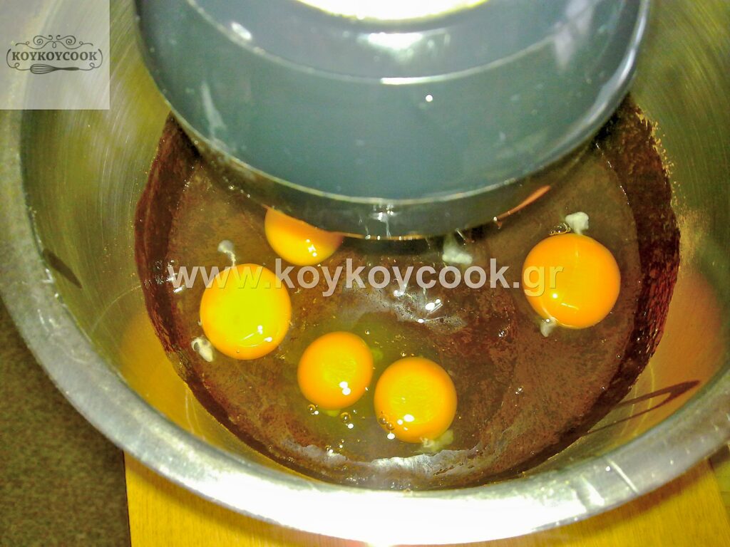 VALENTINE’S ΜΠΡΑΟΥΝΙΣ ΜΕ ΖΑΧΑΡΟΠΑΣΤΑ – Koykoycook