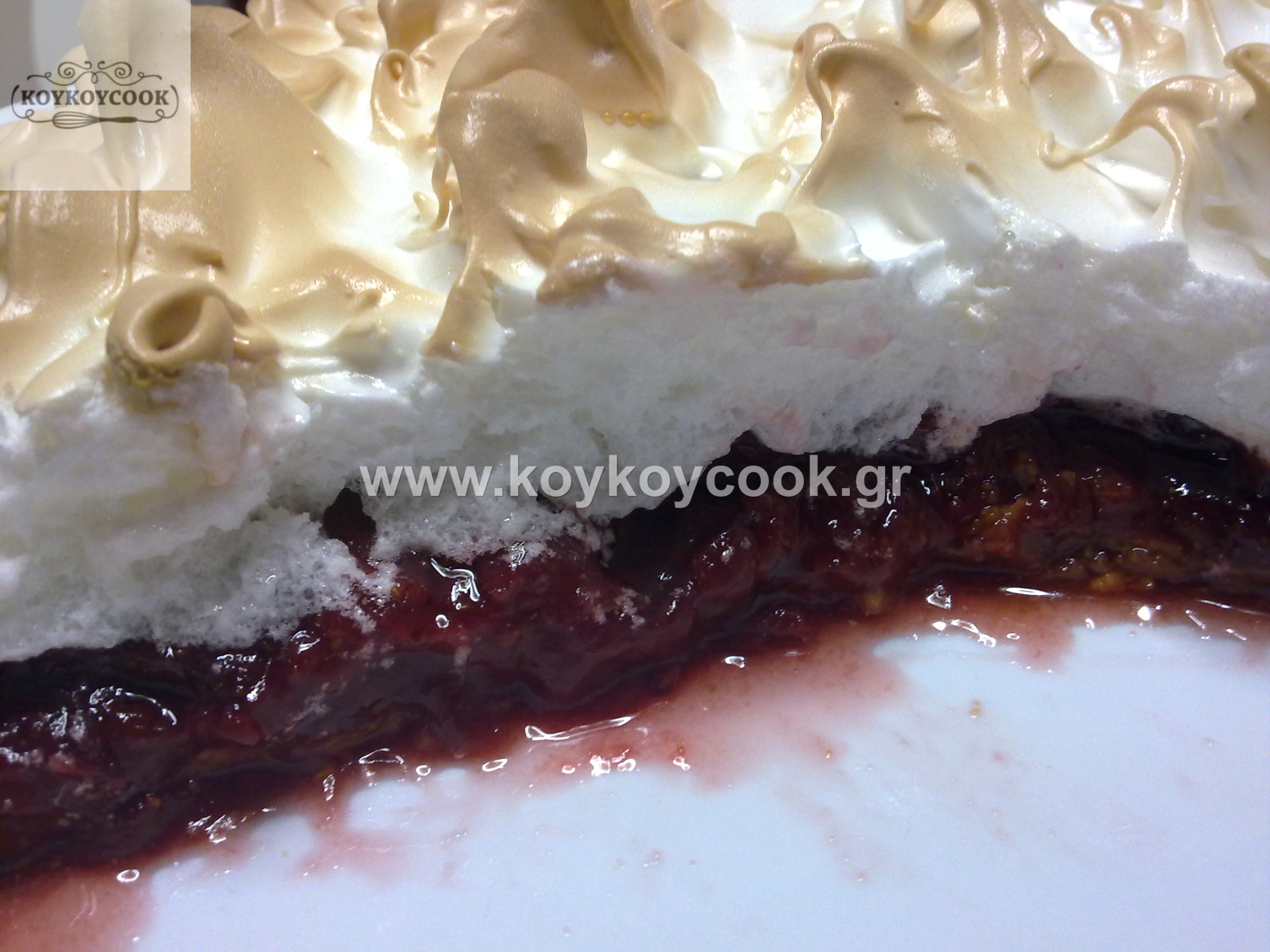 ΤΑΡΤΑ ΜΕ ΣΑΛΤΣΑ ΦΡΑΟΥΛΑΣ ΚΑΙ ΜΑΡΕΓΚΑ – Koykoycook