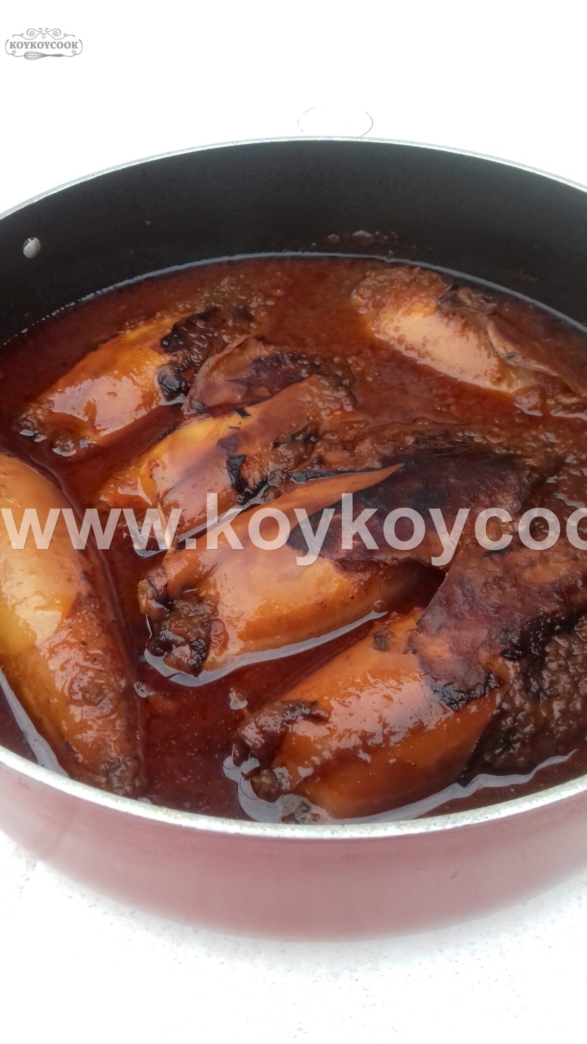 ΚΑΛΑΜΑΡΑΚΙΑ ΓΕΜΙΣΤΑ ΜΕ ΚΟΚΚΙΝΗ ΣΑΛΤΣΑ & ΣΑΜΙΩΤΙΚΟ ΚΡΑΣΙ – Koykoycook