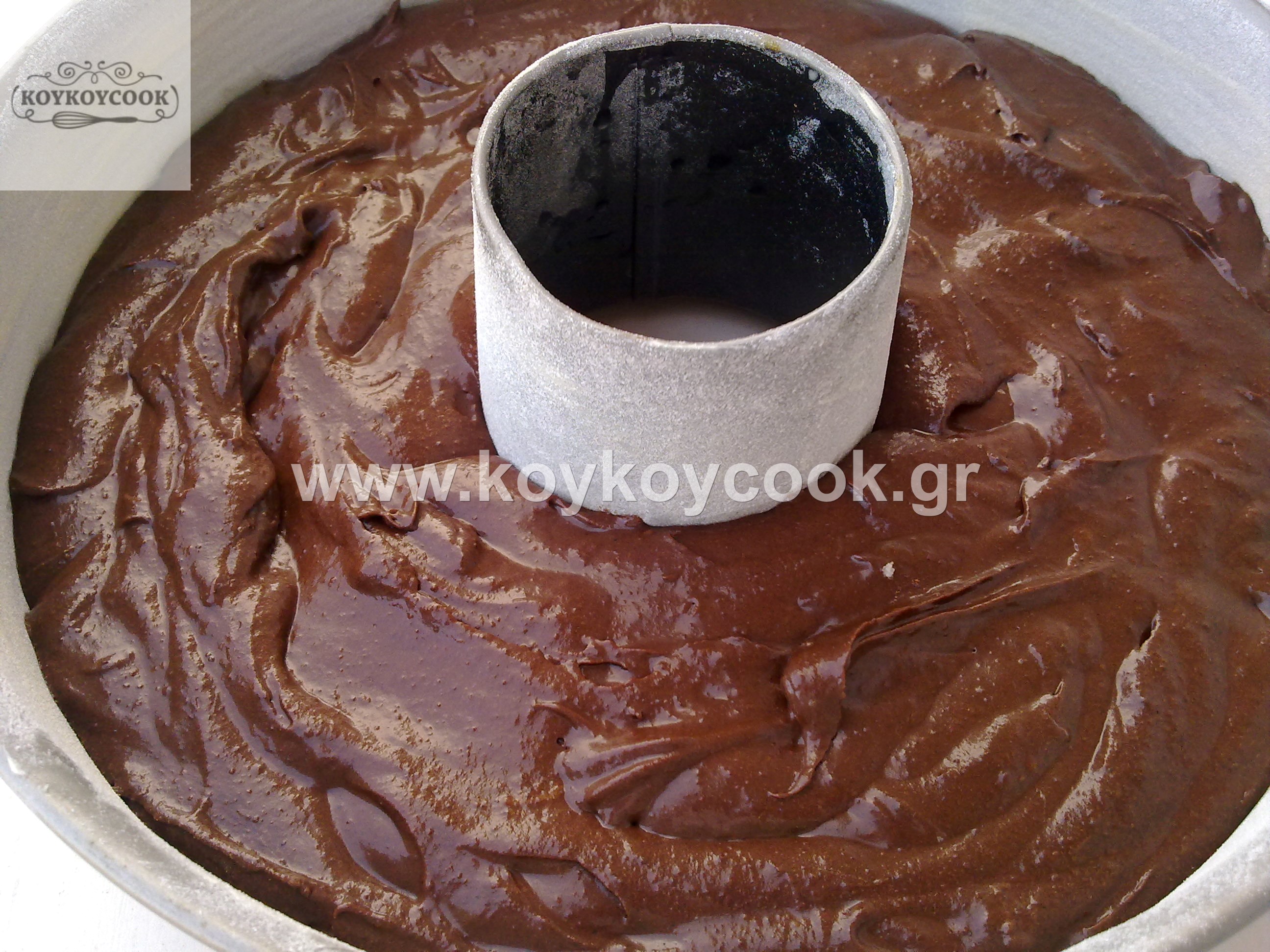 ΥΓΡΟ ΚΕΙΚ ΣΟΚΟΛΑΤΑΣ ΜΕ ΑΣΠΡΟ ΓΛΑΣΣΟ – Koykoycook