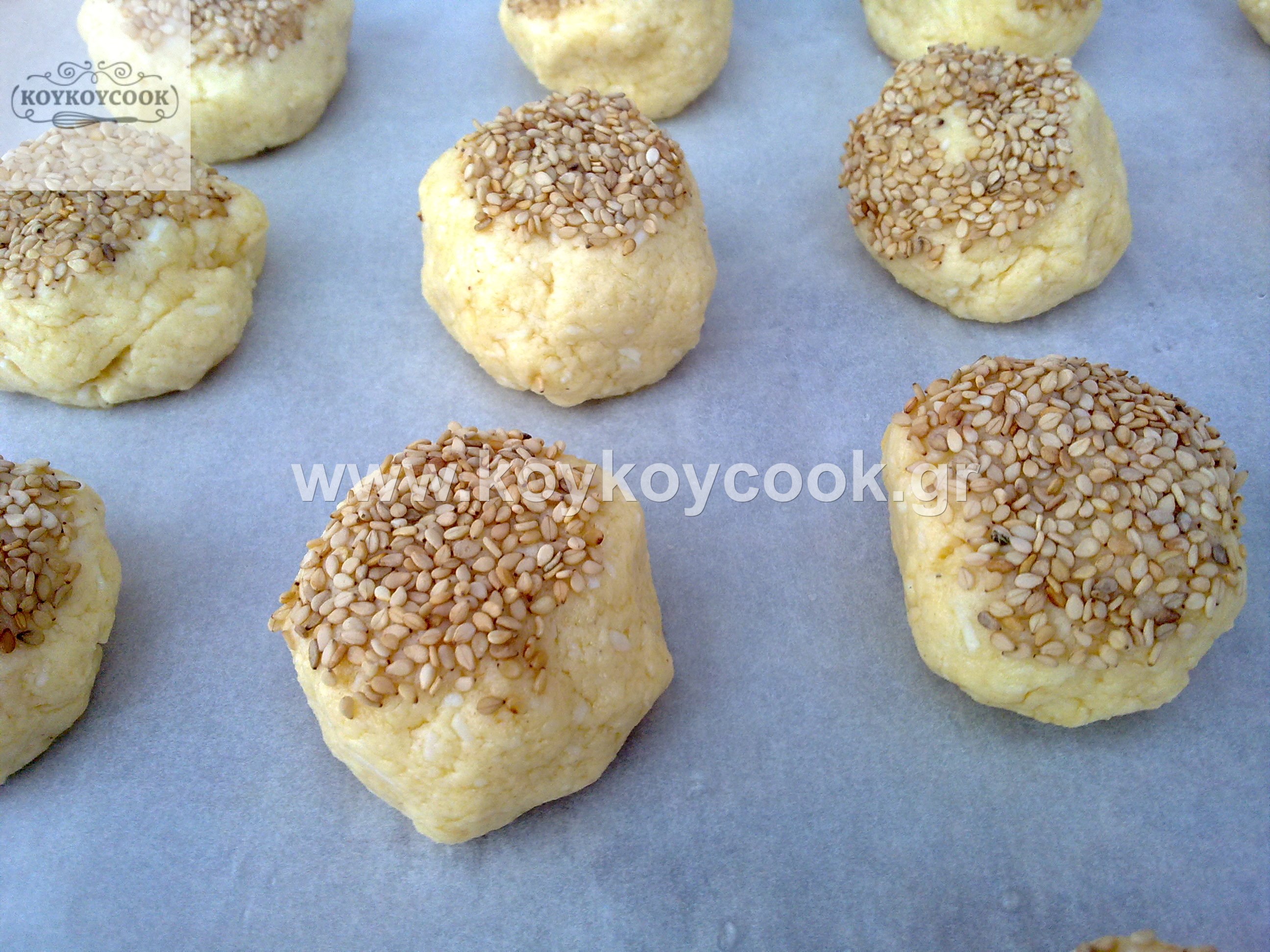 ΤΥΡΟΠΙΤΑΚΙΑ ΜΕ ΓΙΑΟΥΡΤΙ(ΕΥΚΟΛΑ) EASY CHEECE PIES WITH GREEK YOGURT ...
