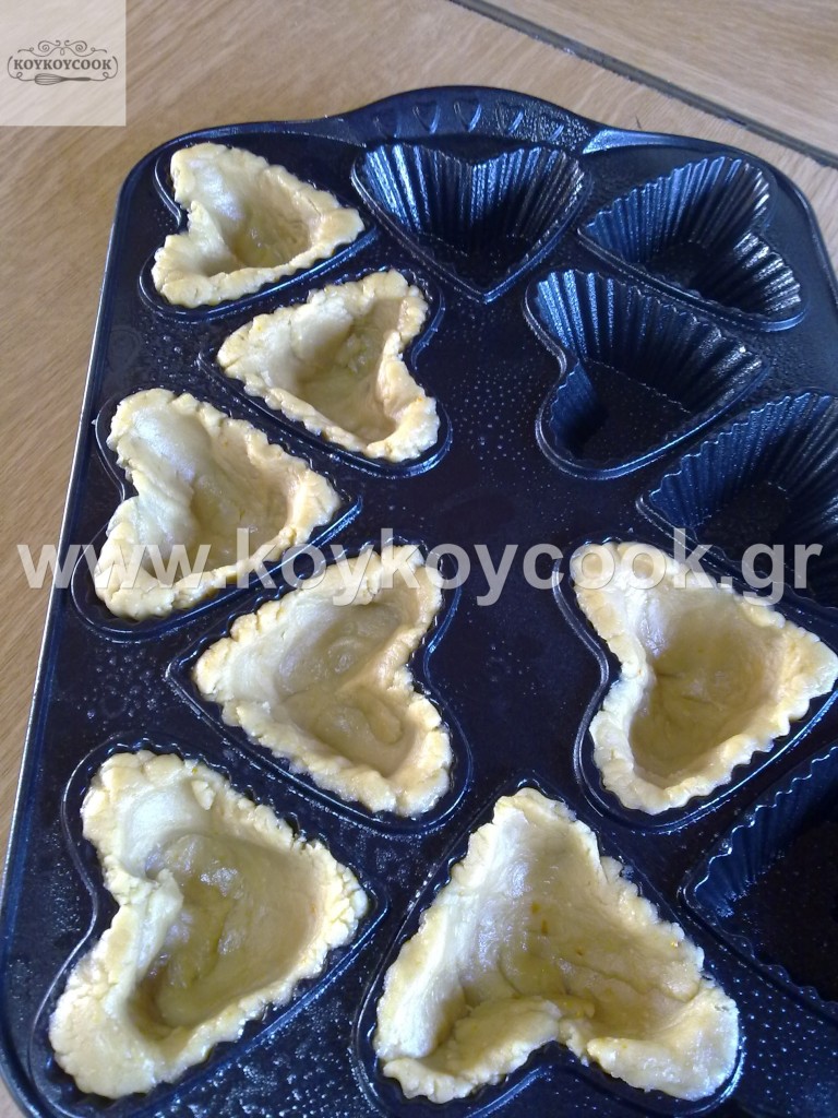 TAΡΤΑΚΙΑ ΚΑΡΔΟΥΛΕΣ ΜΕ ΜΑΡΜΕΛΑΔΑ ΦΡΑΟΥΛΑ – Koykoycook