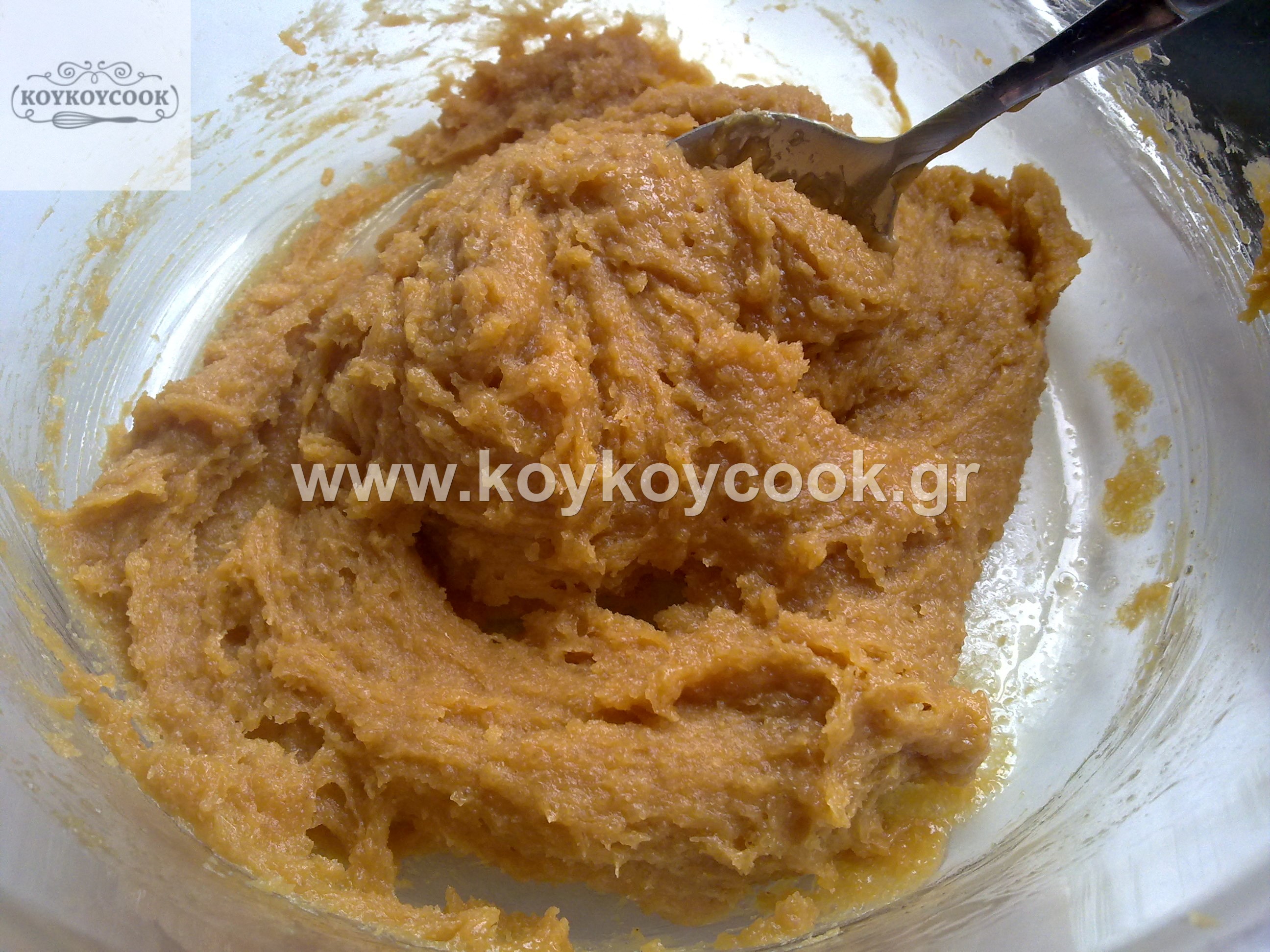 ΚΟΥΚΙΣ ΜΕ ΦΥΣΤΙΚΟΒΟΥΤΥΡΟ ΚΑΙ ΣΟΚΟΛΑΤΑ – Koykoycook