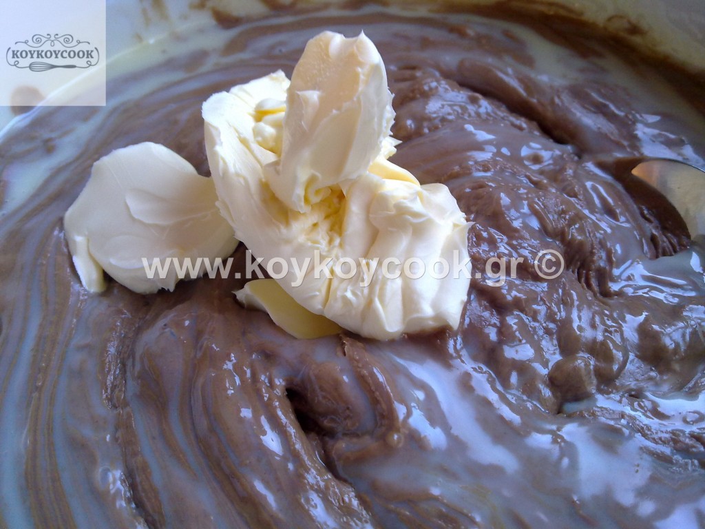 ΕΥΚΟΛΟ FUDGE ΜΕ ΣΟΚΟΛΑΤΑ ΠΡΑΛΙΝΑ NESTLE & ΑΜΥΓΔΑΛΑ – Koykoycook