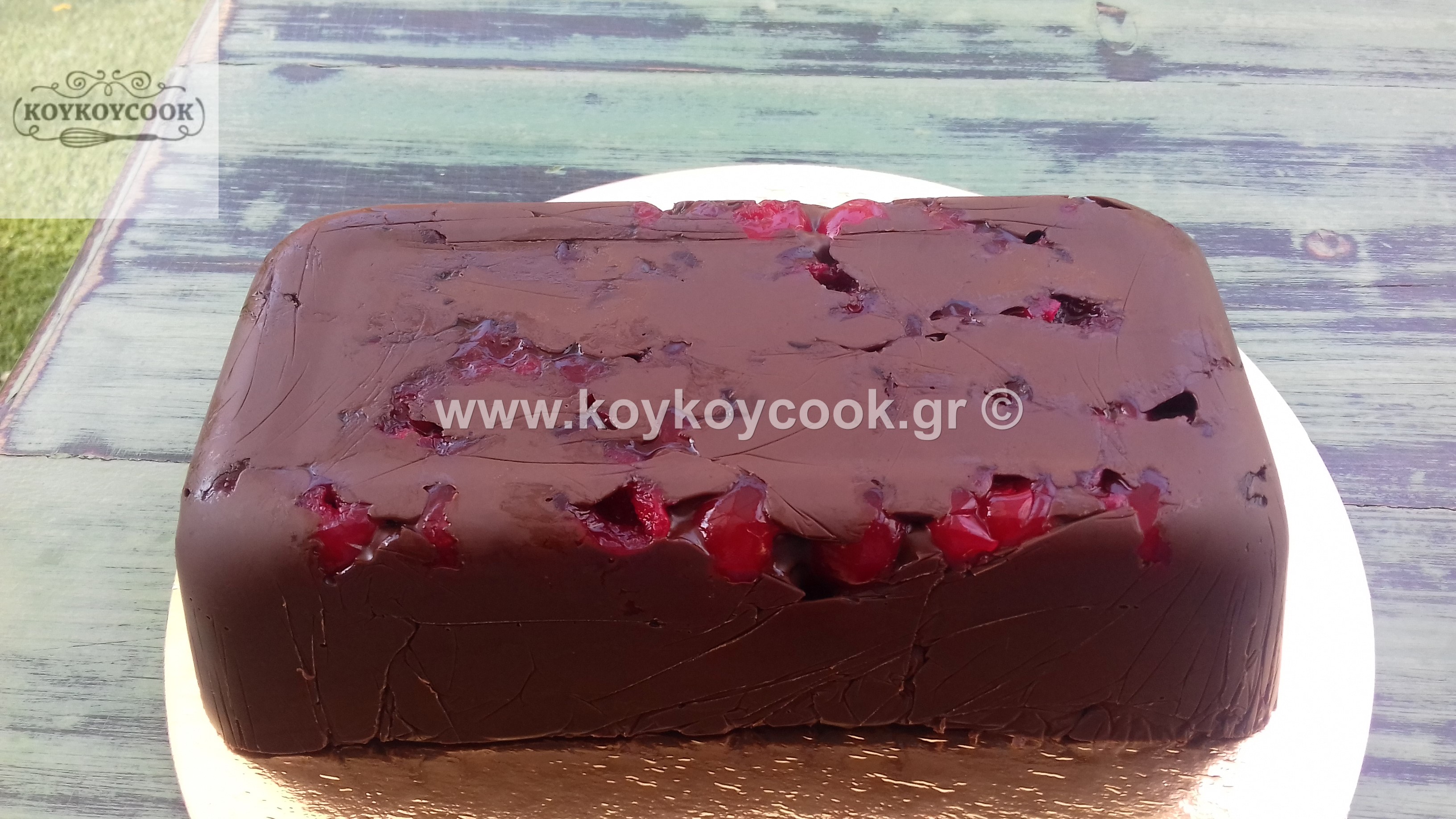 ΚΟΡΜΟΣ ΜΕ ΣΟΚΟΛΑΤΑ,ΜΕΡΕΝΤΑ ΚΑΙ ΠΤΙΜΠΕΡ – Koykoycook