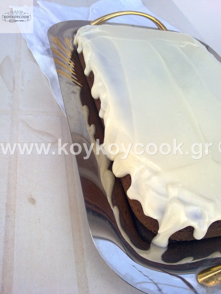 ΜΠΑΝΑΝΑ ΚΕΙΚ ΜΕ ΓΛΑΣΟ ΚΡΕΜΑΣ ΤΥΡΙΟΥ – Koykoycook