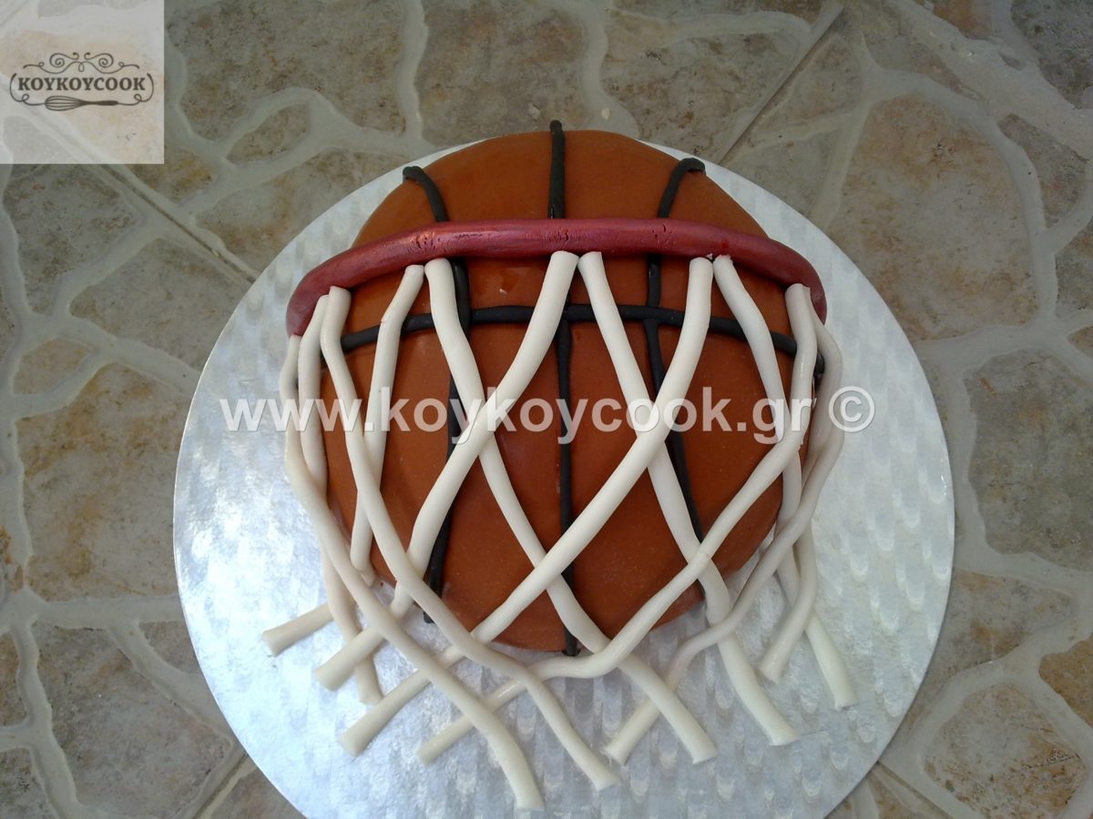 ΤΟΥΡΤΑ ΓΕΝΕΘΛΙΩΝ ΜΠΑΛΑ ΤΟΥ ΜΠΑΣΚΕΤ – Koykoycook