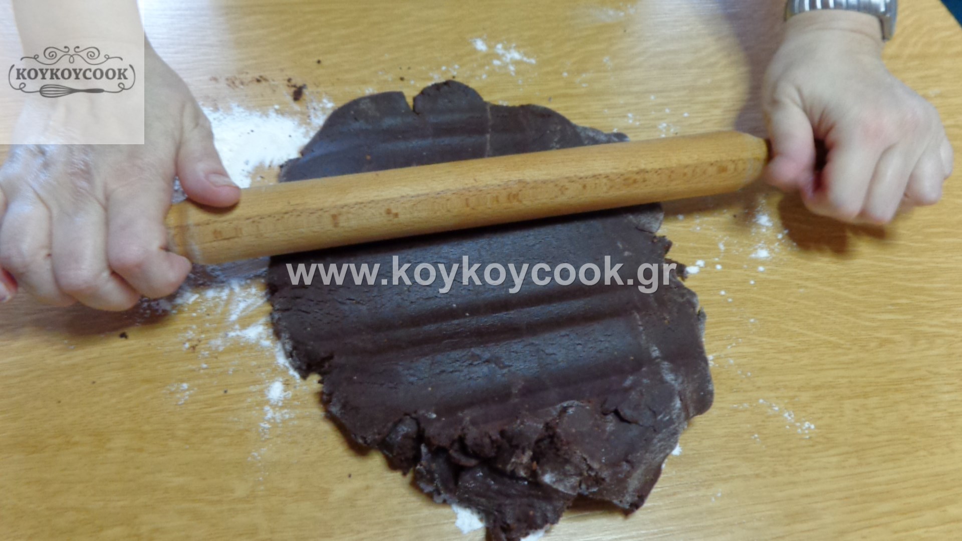 ΓΕΜΙΣΤΑ ΜΠΙΣΚΟΤΑ ΜΕ ΓΚΑΝΑΣ ΣΟΚΟΛΑΤΑΣ – Koykoycook