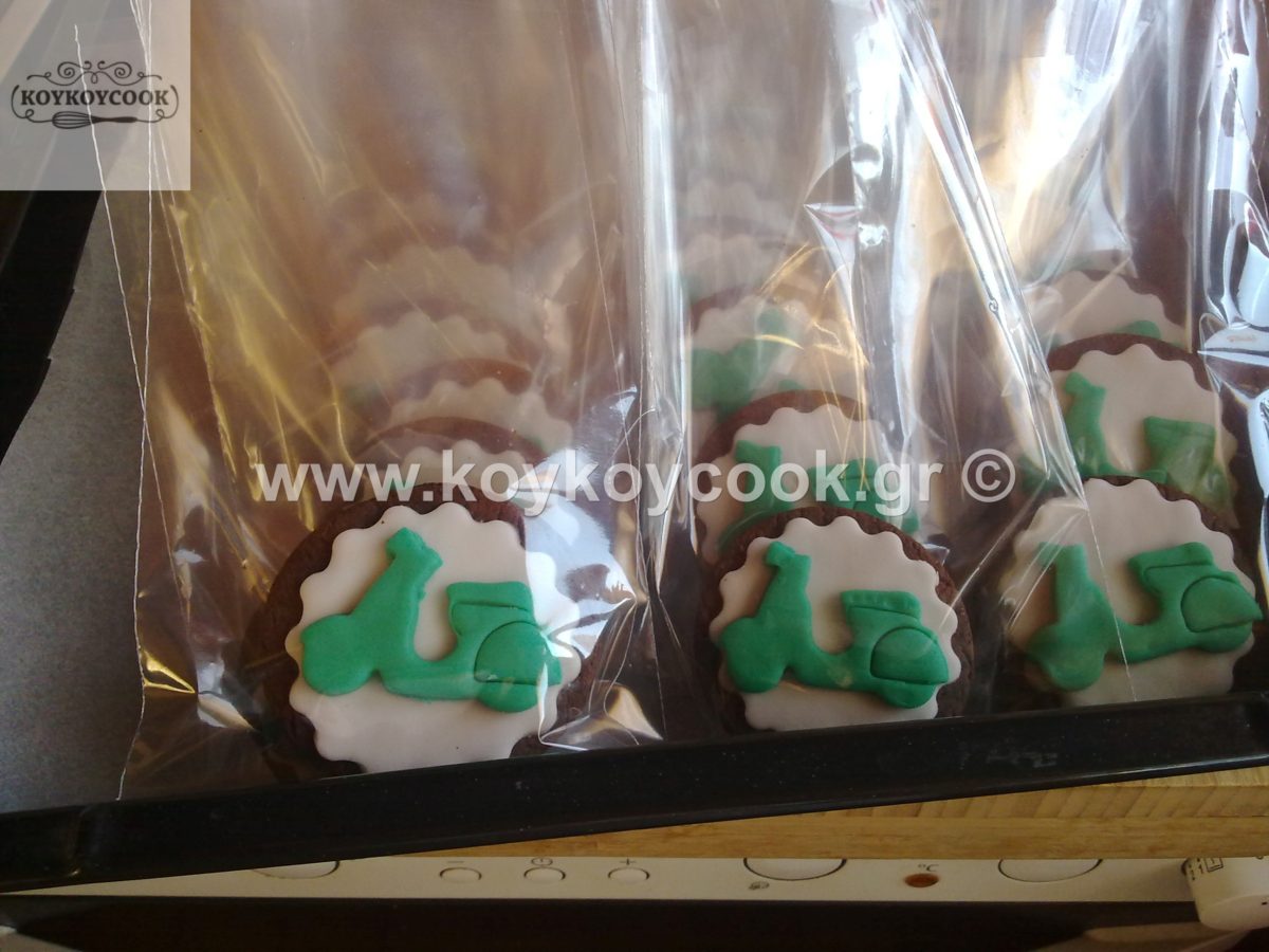 ΜΠΙΣΚΟΤΑ ΒΑΦΤΙΣΗΣ ΜΕ ΖΑΧΑΡΟΠΑΣΤΑ – Koykoycook