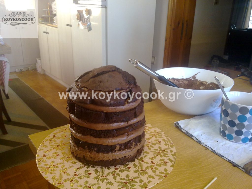 ΤΟΥΡΤΑ ΜΟΚΑ ΣΟΚΟΛΑΤΑ ΚΑΛΑΘΙ ΜΕ ΛΟΥΛΟΥΔΙΑ ΑΠΟ ΒΟΥΤΥΡΟΚΡΕΜΑ – Koykoycook