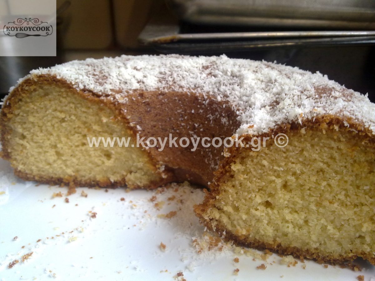ΚΕΙΚ ΙΝΔΟΚΑΡΥΔΟ ΜΕ ΓΙΑΟΥΡΤΙ (ΣΙΡΟΠΙΑΣΤΟ) – Koykoycook