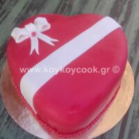 ΤΟΥΡΤΑ ΣΟΚΟΛΑΤΑ ΚΑΡΔΙΑ ΜΕ ΖΑΧΑΡΟΠΑΣΤΑ – Koykoycook