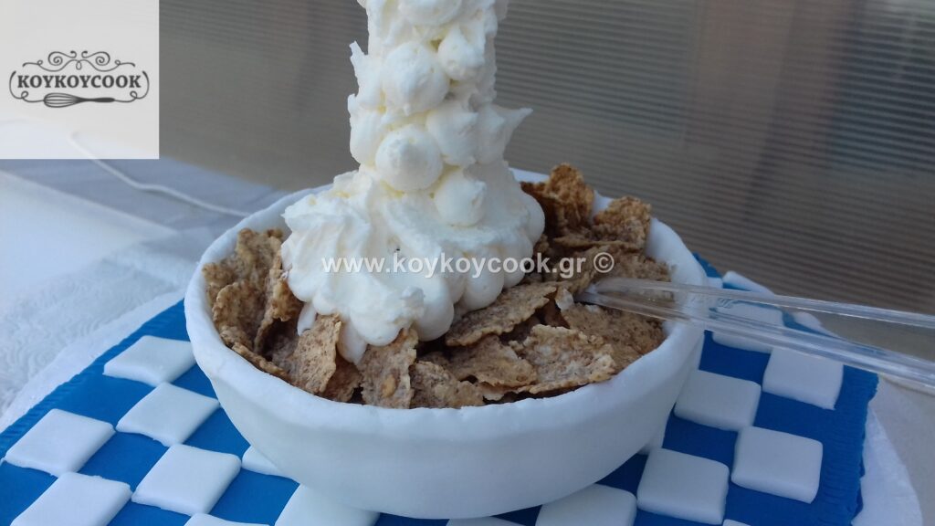 ΤΟΥΡΤΑ ANTI GRAVITY ΜΠΩΛ ΔΗΜΗΤΡΙΑΚΩΝ – Koykoycook