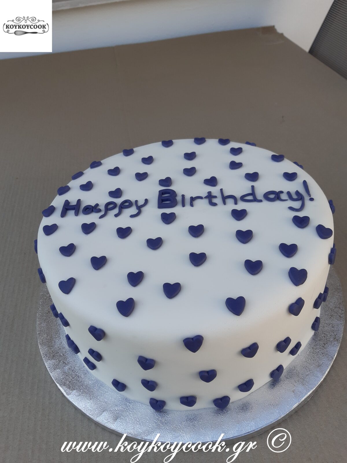 ΤΟΥΡΤΑ HAPPY BIRTHDAY ΜΩΒ ΚΑΡΔΟΥΛΕΣ – Koykoycook