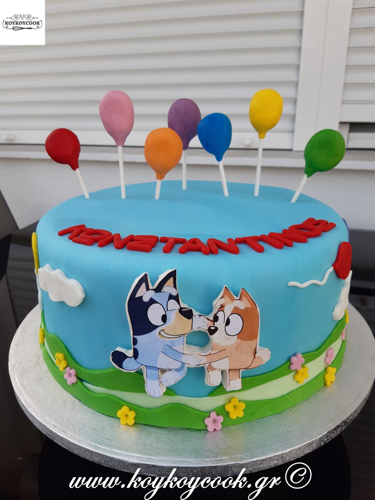 ΤΟΥΡΤΑ BLUEY ΣΚΥΛΑΚΙΑ – Koykoycook